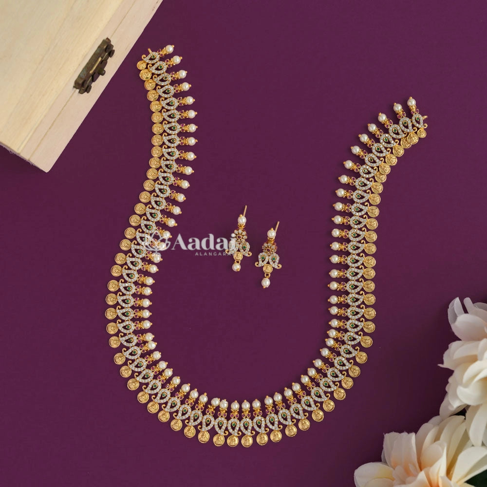 Fulgurating Lakshmi Manga Haram – Aadai Alangaram